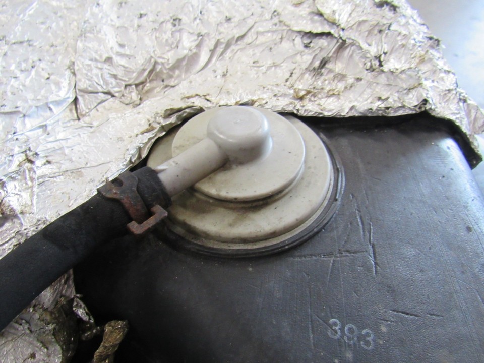 03-05 Ford Excursion 6.8L V10 44 Gallon Gasoline Fuel Tank w/ Sending ...