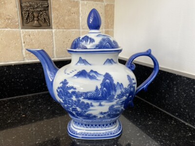 Bombay Fabrique En Chine Blue & White Blue Willow Asian Country Scene ...