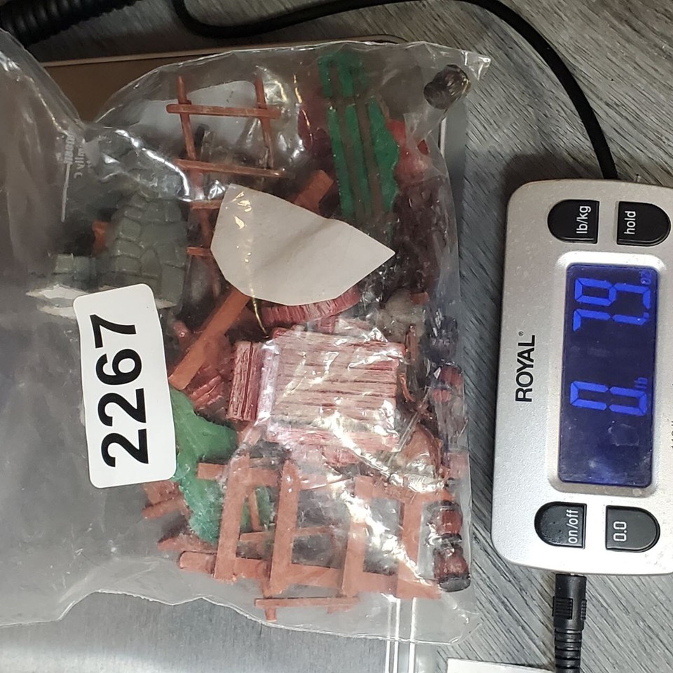 Warhammer 40k Plaster Cast Misc Bits and Accessories Lot #22 Wood ...