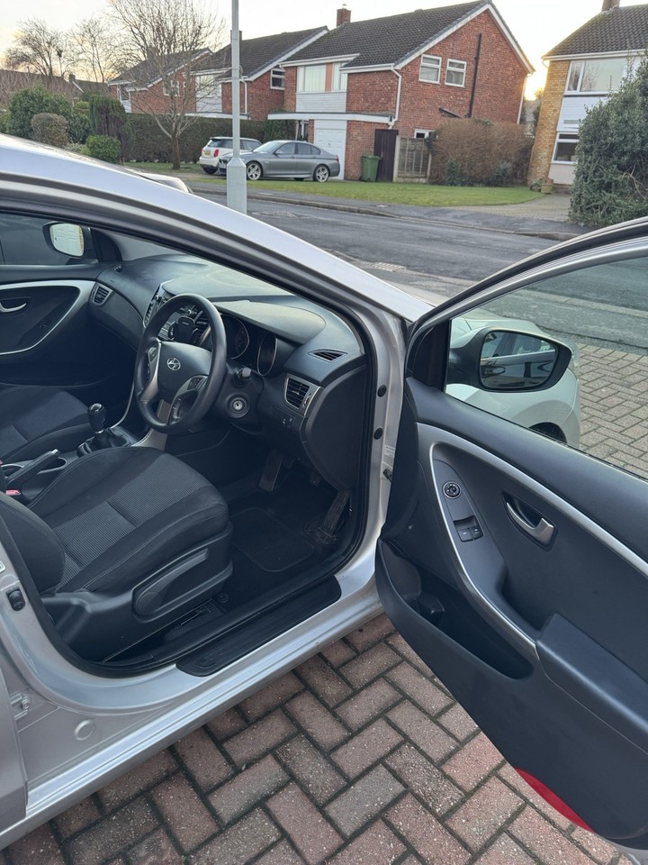 2012 Hyundai I30 Active - 1.4 Petrol Manual 5 Door Hatchback Silver ...