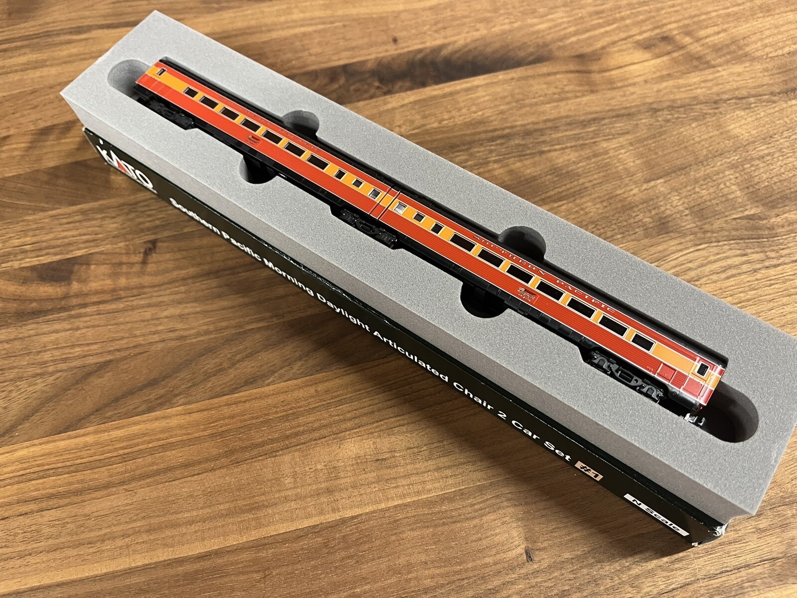 KATO N Southern Pacific Morning Daylight Articulated Chair 2 Car Set ...