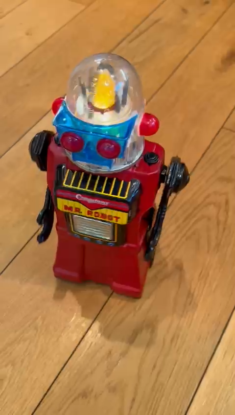 1960s Yonezawa Japan Tin Battery Operated Cragstan’s Mr. Robot Toy ...