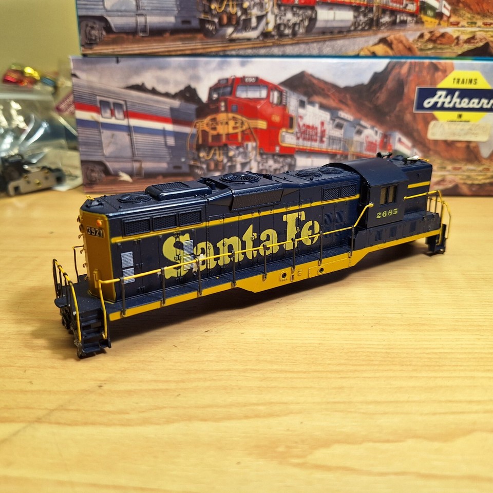 Athearn gp9 Santa Fe Shell for locomotive engine train ho body Gp7 | eBay