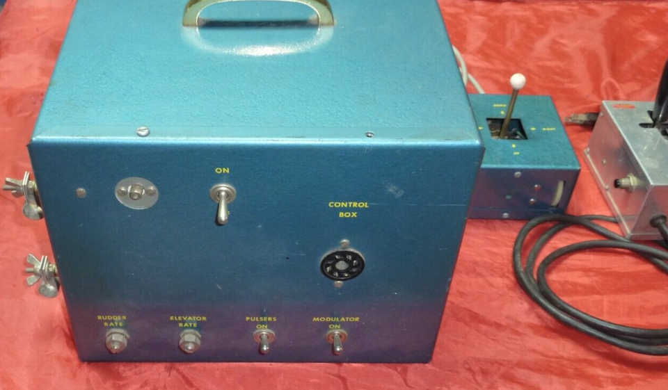 Vintage R/C Remote Control Equipment 1950's Transmitters Schmidt Radio ...