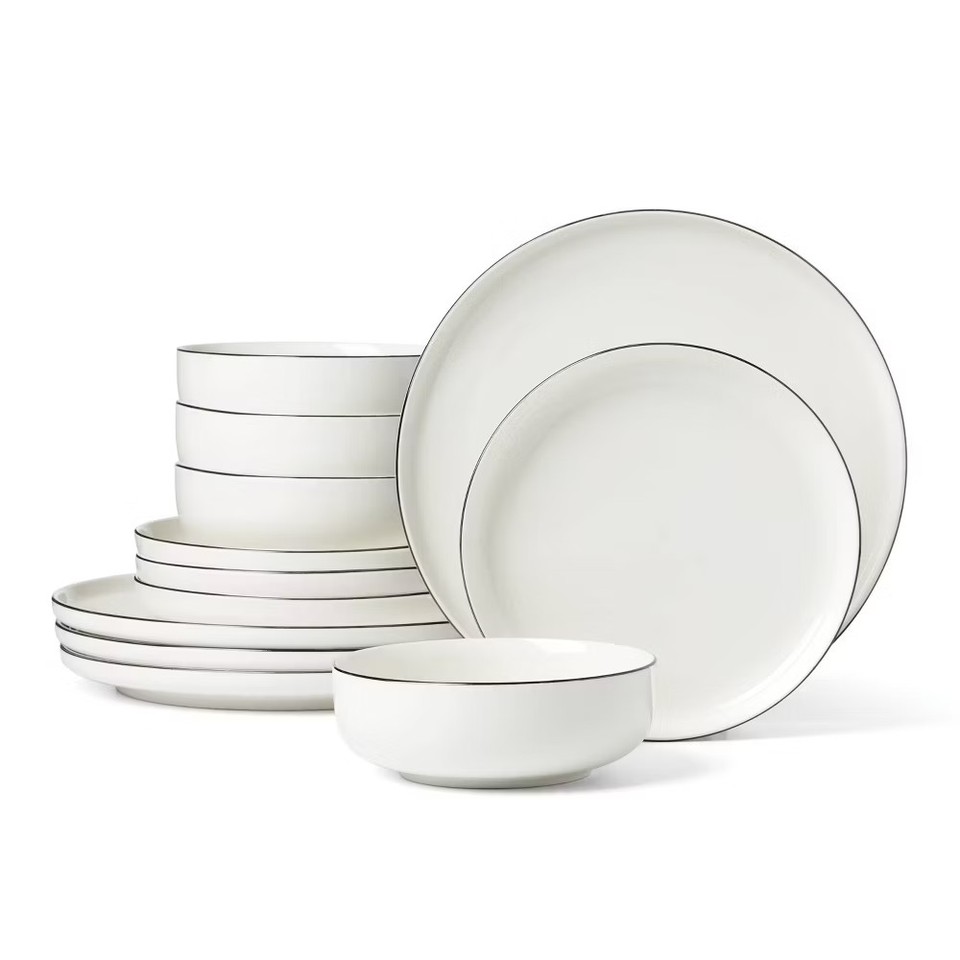 Oneida 12pc Dinnerware Set Black Rim | eBay
