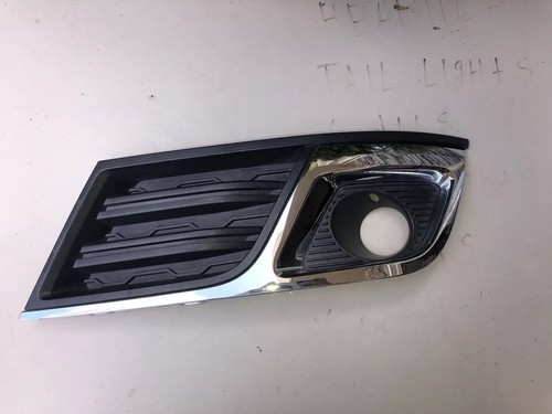 Front Bumper Grille-Foglight Fog Driving Light Bezel Left 20988619 | eBay