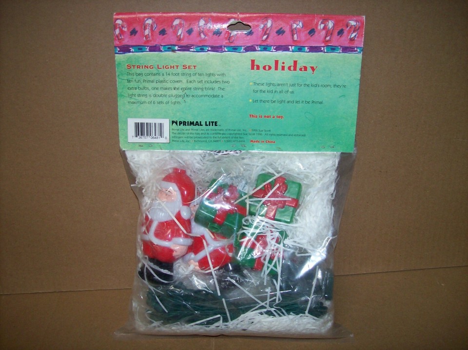Vintage PRIMAL LITE Blow Mold Christmas Lights SANTA & PRESENTS 14 Ft ...