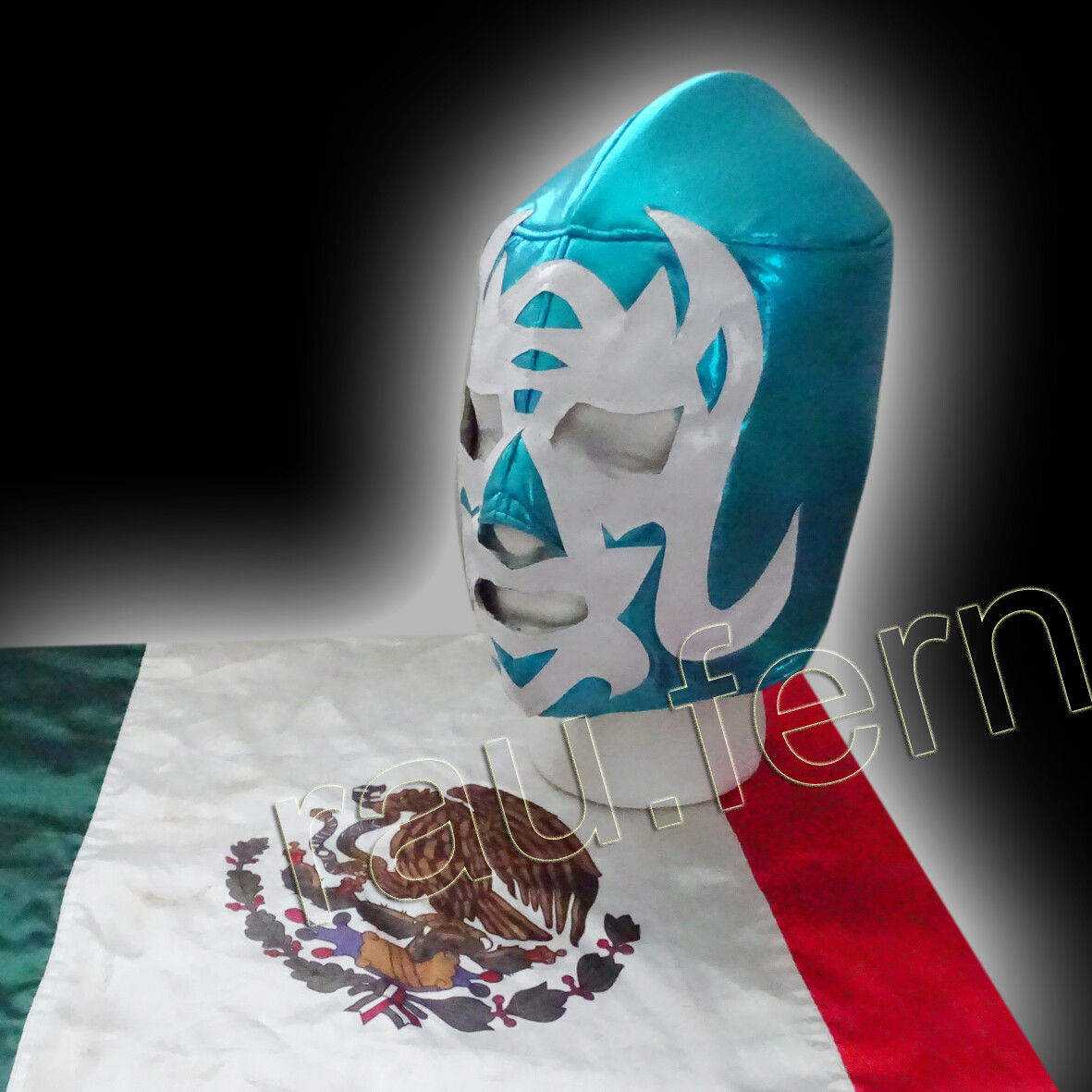 Mexican Wrestling Mask Dos Caras Mascara Ano 2000 Universo2000 Hermanos ...