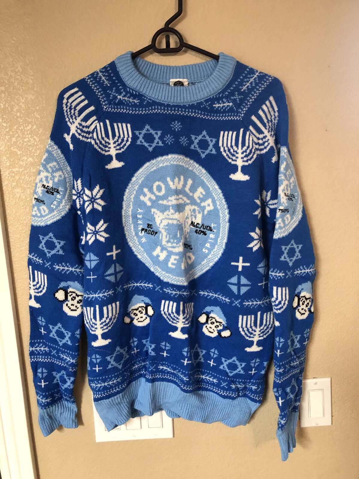 Rare Howler Head Monkey Spirit Bourbon Whiskey Knit U… - Gem