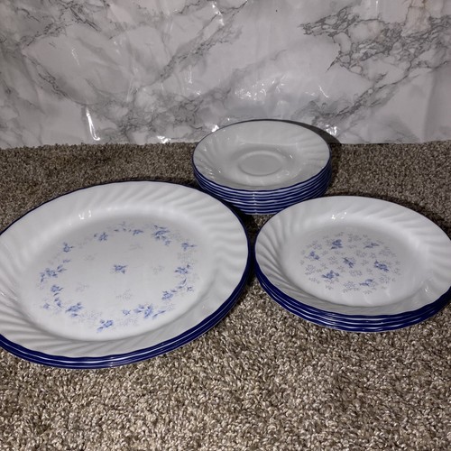 Lot of 15 Corelle BLUE FLEUR (3) 10 1/8" (4) 7 1/8" DESSERT PLATES 8 ...