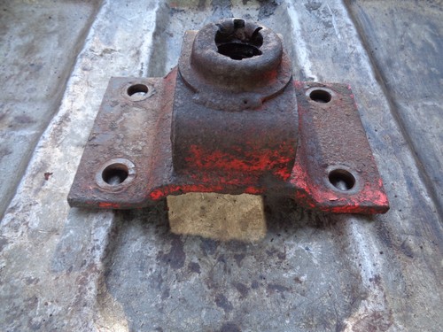 Ford Tractor 600-800 Center Pull Drawbar Mount Bracket original 1955 ...