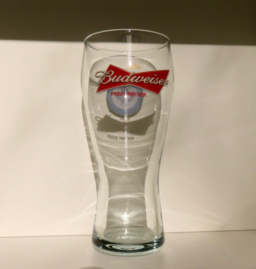Winnipeg Jets Vintage Budweiser Beer Drinking Glass 16oz. Roundel Crest ...