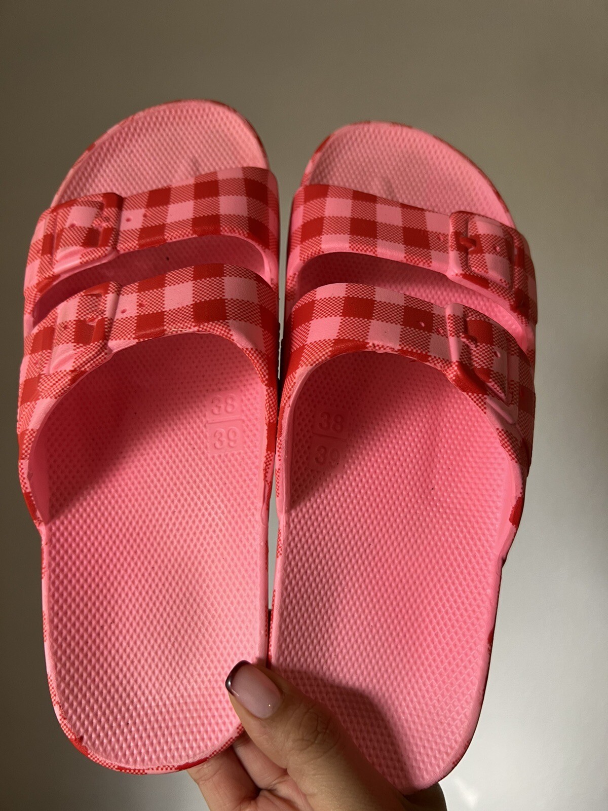 Freedom Moses Bright Pink Gingham Sandals 38/39 Slides - Gem