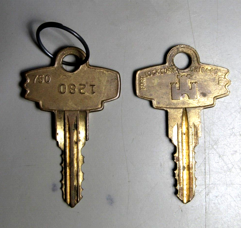 2 Vintage Brass Fort Lock Co. Key # 750 1280 | eBay