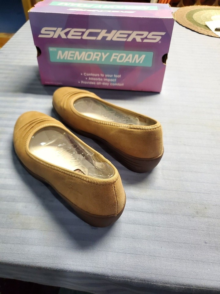 Sketchers Flats Ruffled Memory Foam Size: W8 Color: Dark Taupe | eBay