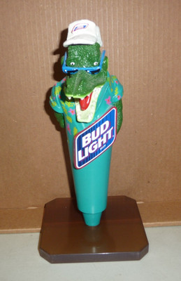 BUD LIGHT Party Gator Draft Beer Pull Tap Handle On A Stand Alligator ...