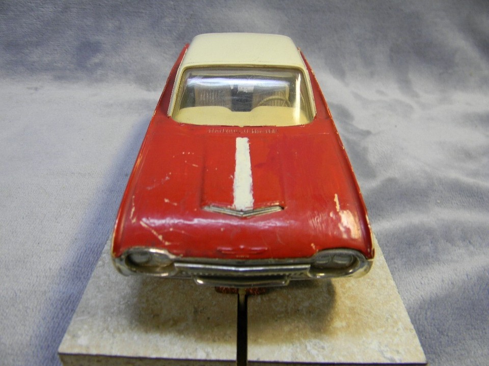 1/25 SCALE 1962 AMT FORD THUNDERBIRD RED SLOT CAR W/PARMA FCR CHASSIS ...
