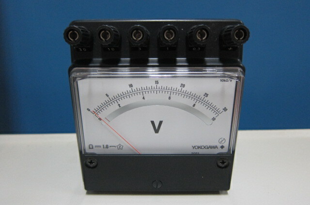 Yokogawa 205105 Miniature Portable DC Voltmeter 0.3/1/3/10/30 V for ...