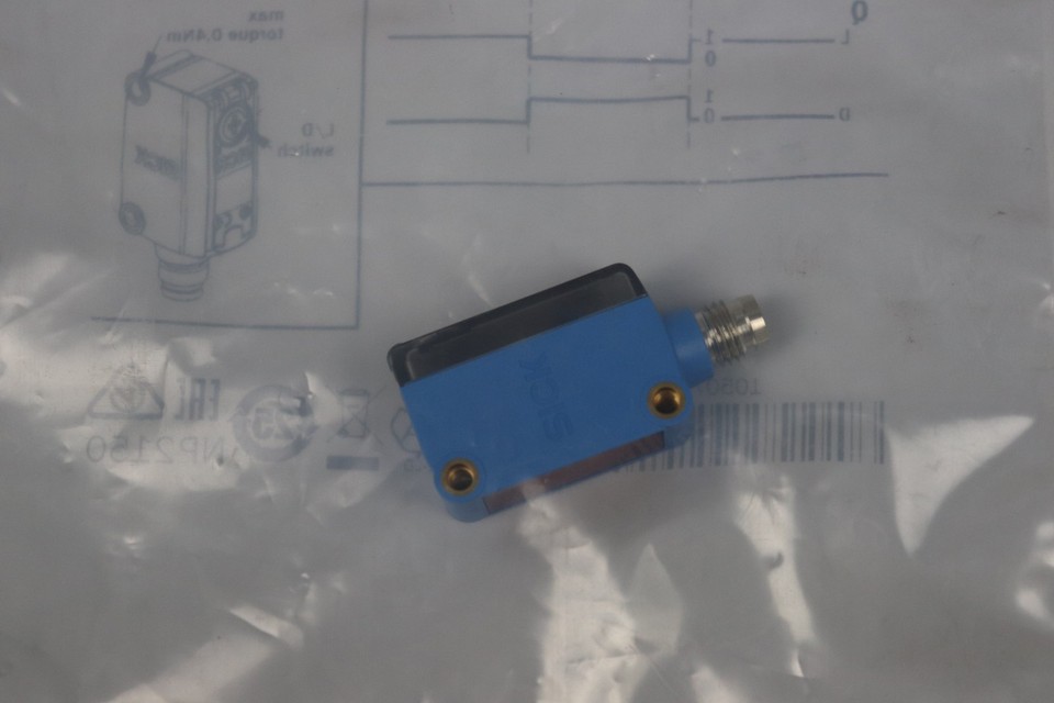 Sick GL6-P4111 Miniature Light Barriers 1050706 0.07....5M(6M) Unused ...