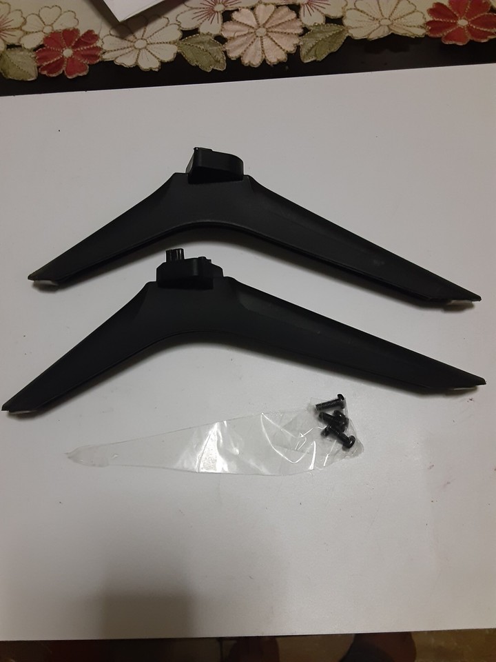 Hisense 50R6E3 /58R6E3 / 55H6570 / 58H6870 / 50R6G Stand / Legs With ...