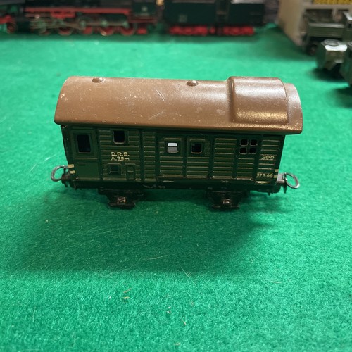 390 Marklin HO German Train Caboose Freight Car Wagon 1940s 800 All ...