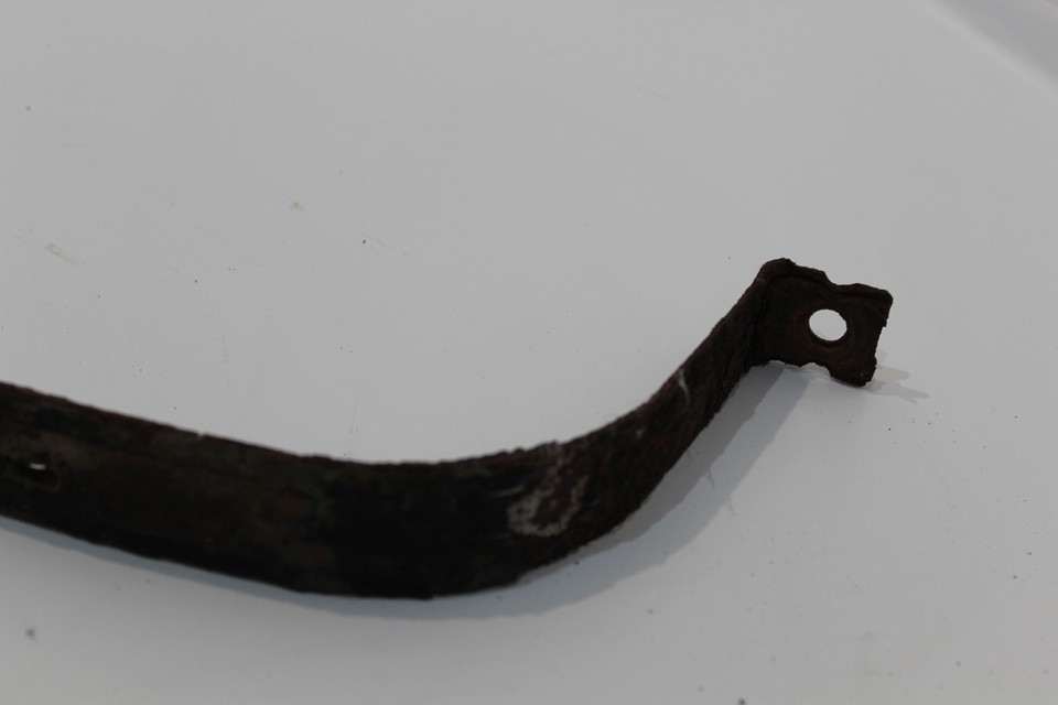 Seat Toledo 1M Quattro Fuel Tank Retaining Strap 1J0201655G | eBay UK
