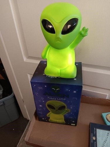 New Alien Table Lamp Battery Operated In The Box | eBay