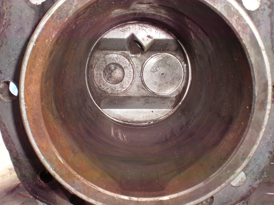 CUSHMAN TRUCKSTER HAULSTER LEFT SIDE DRIVER SIDE 22HP OMC CYLINDER JUG ...