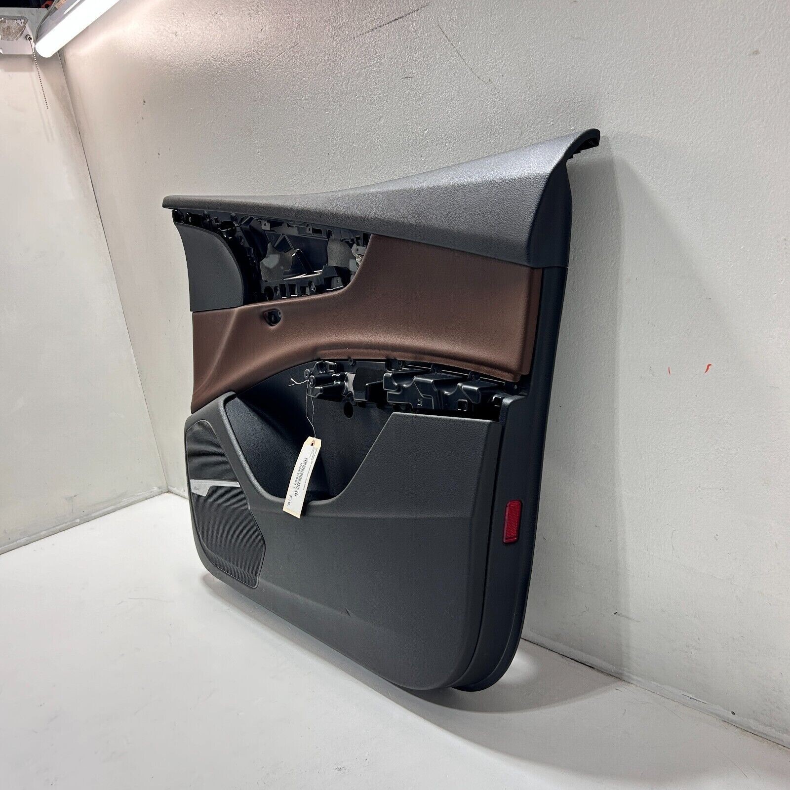 2017-2018 AUDI Q7 FRONT RIGHT PASSENGER SIDE INTERIOR DOOR PANEL COVER ...