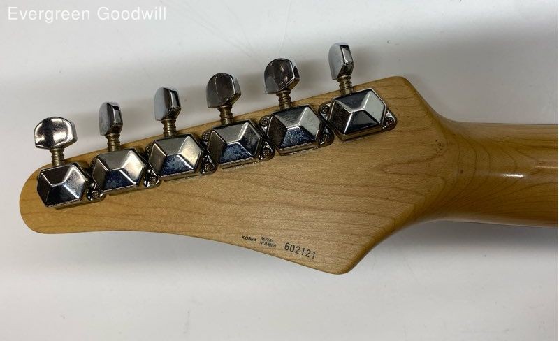 Alvarez Classic II Electric Guitar With Case | eBay