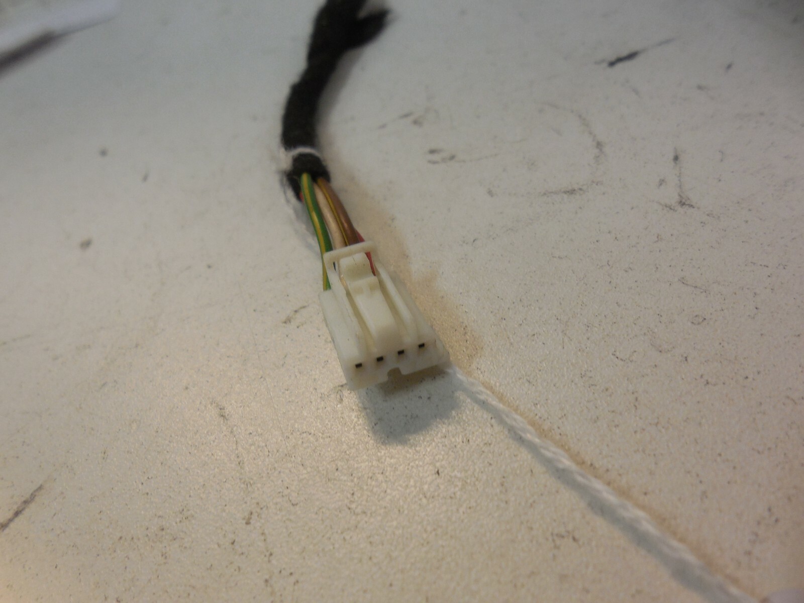08-11 Mercedes W204 C Class 4 Port 4 Wire Plug Connector Pigtail ...