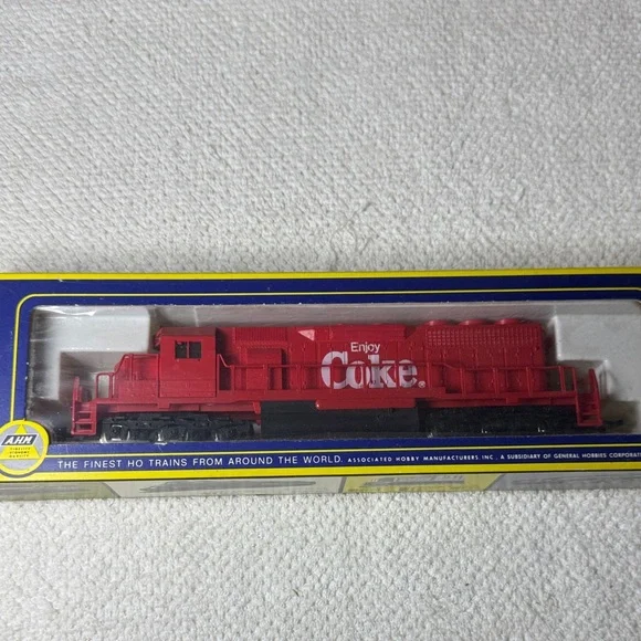 AHM Coca-Cola Enjoy Coke HO Scale Diesel Locomotive Model Train (New ...