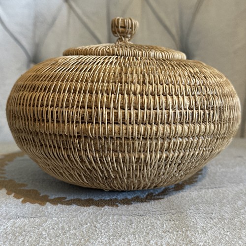 Small Native Basket With Lid UFO 6” X 4.5” BEAUTIFUL craftsmanship | eBay