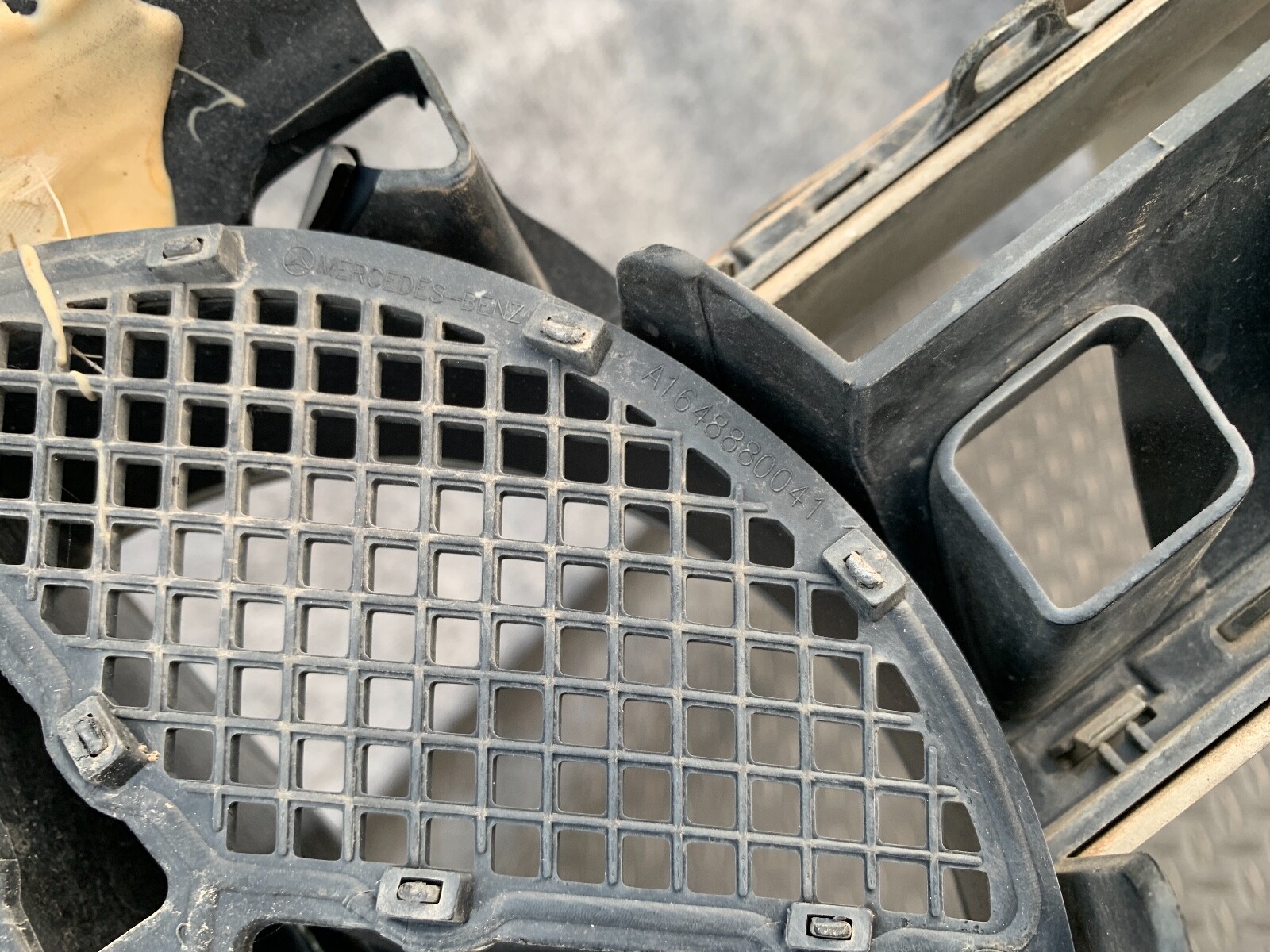 MERCEDES W164 ML550 ML63 FRONT BUMPER GRILLE OEM | eBay