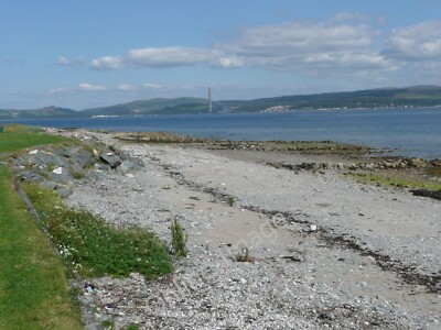 Photo 6x4 The beach south of Innellan The chimney at Inverkip in the ...