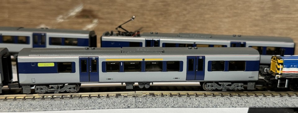 Graham Farish 371-700 N Gauge Class 350 4-Car EMU "Apollo" Silverlink ...