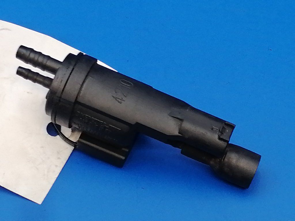 Mercedes-Benz Sprinter W906 2011 Diesel 120kW Vacuum valve 0025401497 ...