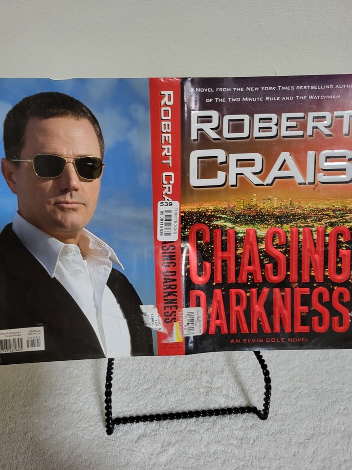 Chasing Darkness by Robert Crais (2008, Hardcover) 9780743281645| eBay