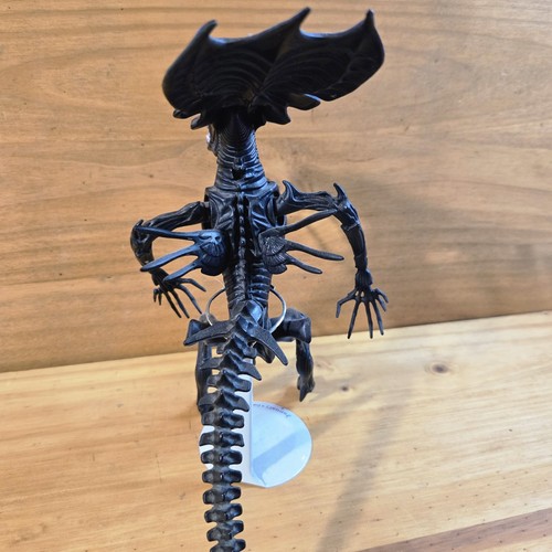 Vintage 1992 Kenner Aliens Ripley w/ Power Loader And Queen Hive Alien ...