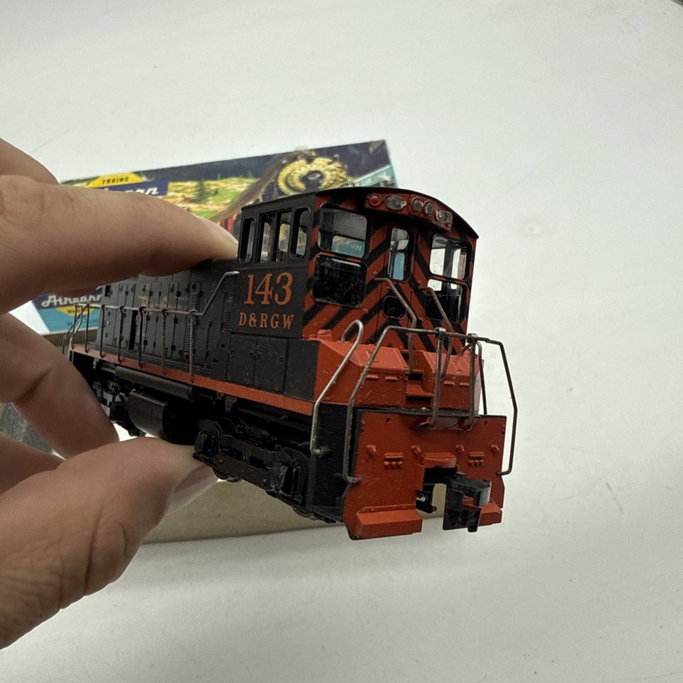 Athearn SW1000 Powered Denver Rio Grande Switcher #143, HO scale Train ...