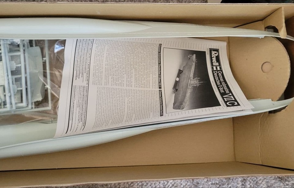 Revell 1/72 German Submarine U-Boat Type VII C Wolf Pack Model Kit ...