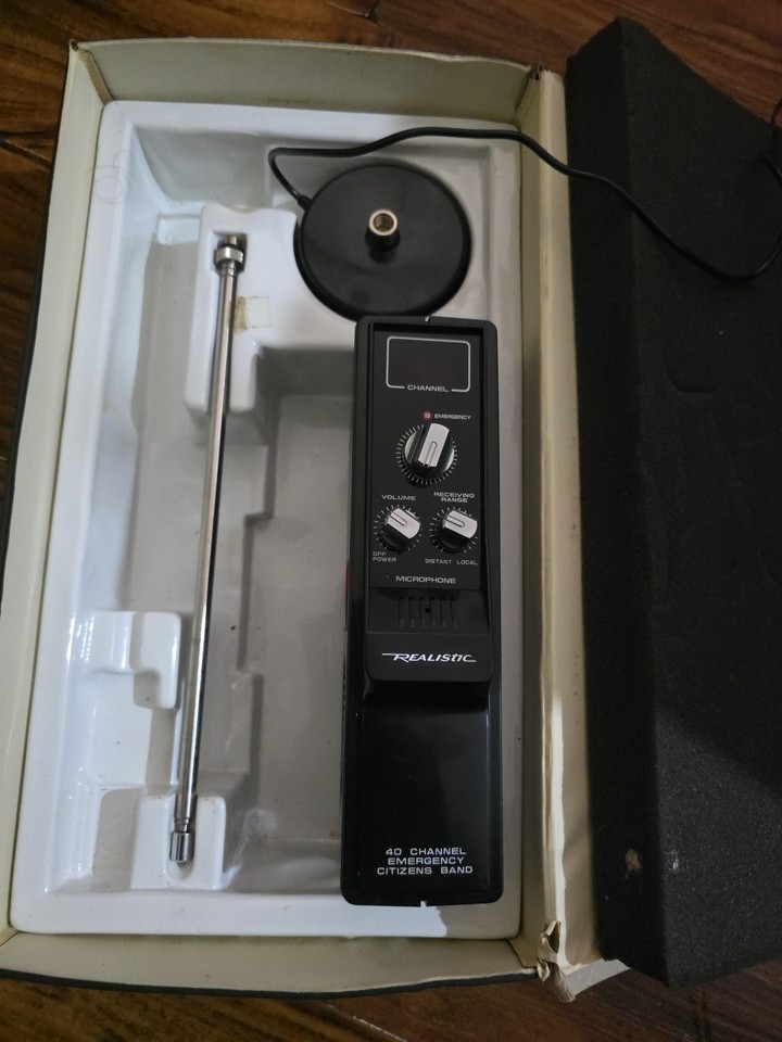 Realistic TRC-412 40 Channel Two-Way Emergency Citizens Band System cb ...