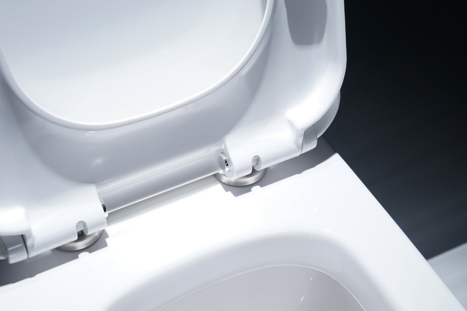 BTW Wall Hung Round Rimless Toilet Pan White Ceramic Soft Close ...