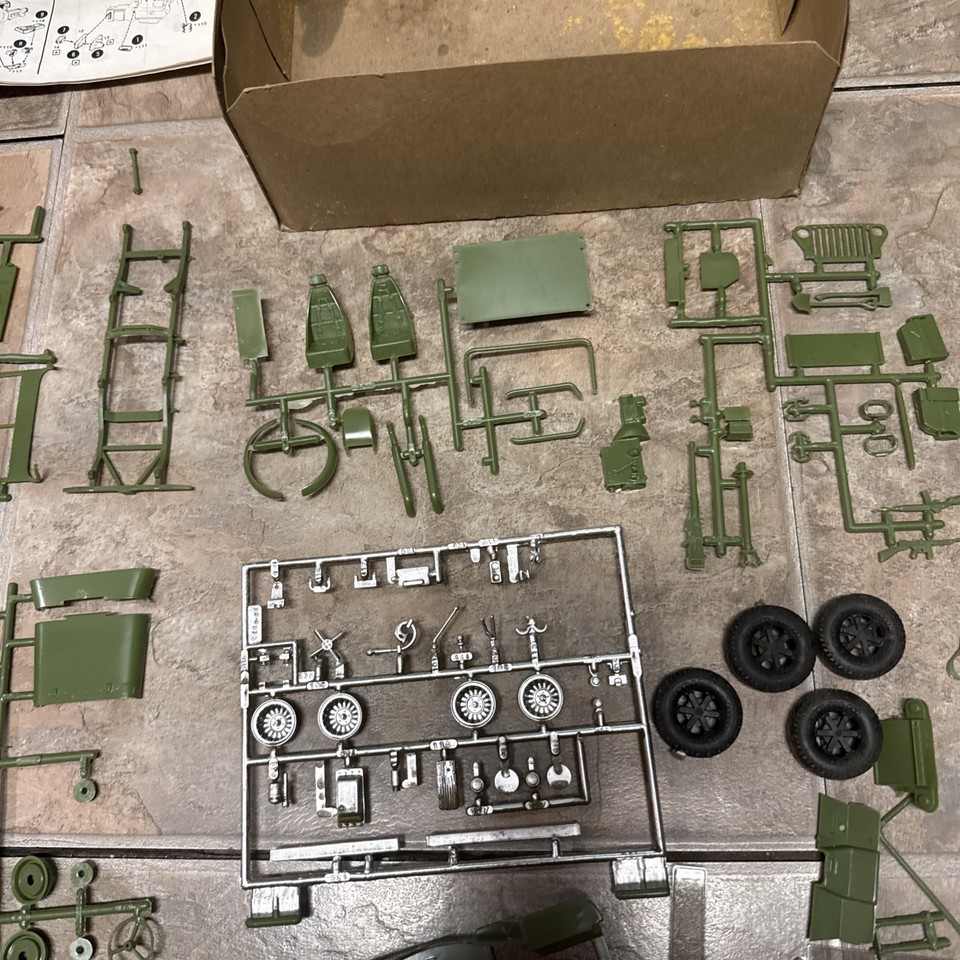 MPC Bushwhacker US Army Military Jeep 1/25 Scale Model Kit | eBay
