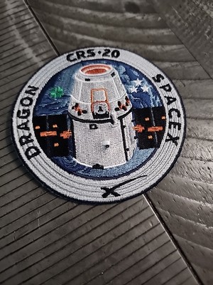 SPACEX AUTHENTIC EMPLOYEE PATCH CRS. 20 SPACEX DRAGON. | eBay