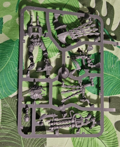 Warhammer 40k Necrons - Royal Warden - NEW NOS NEW ON SPRUE | eBay