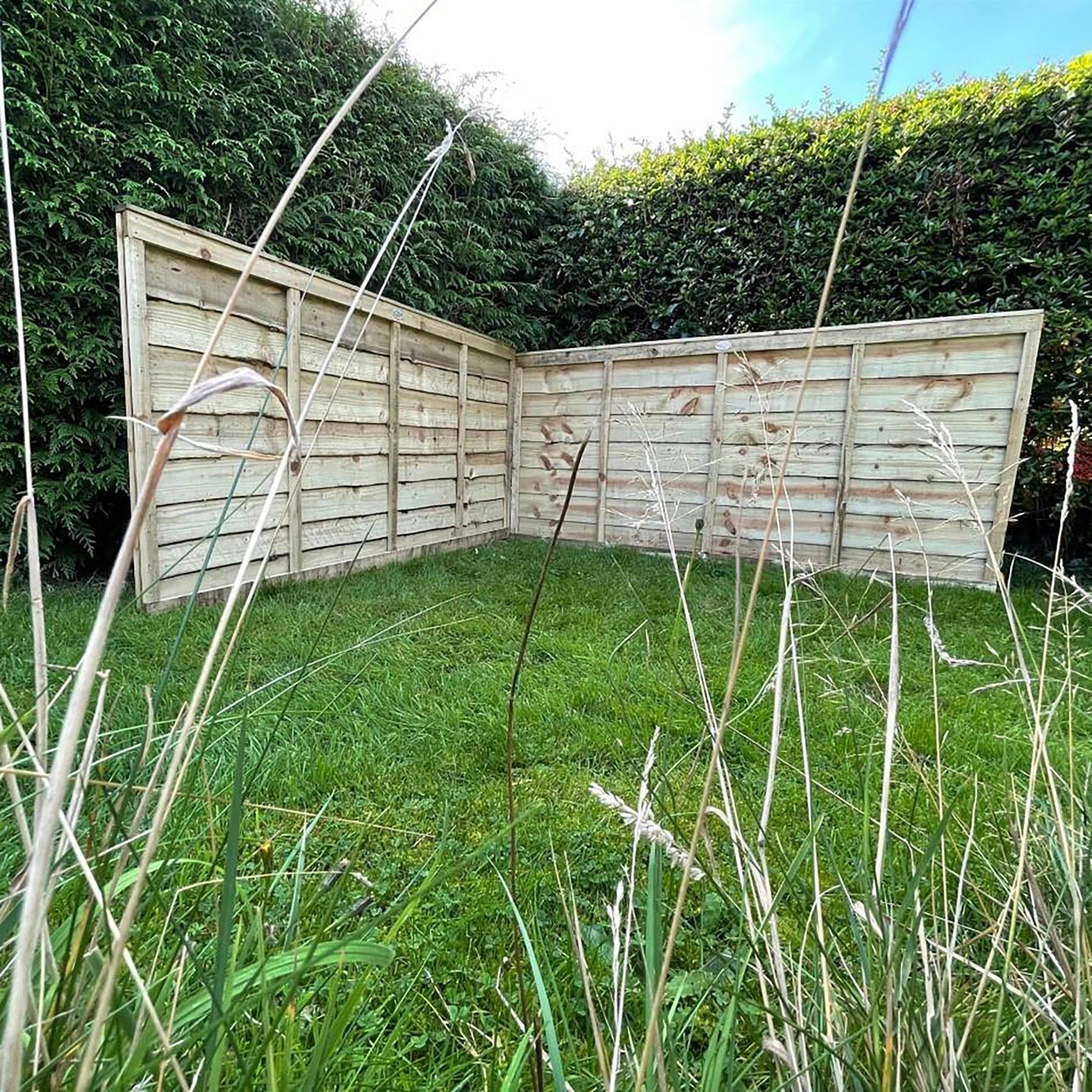 Premier Larch Lap Panels Waney Overlap Garden Fence Panel 6ft x 1ft ...