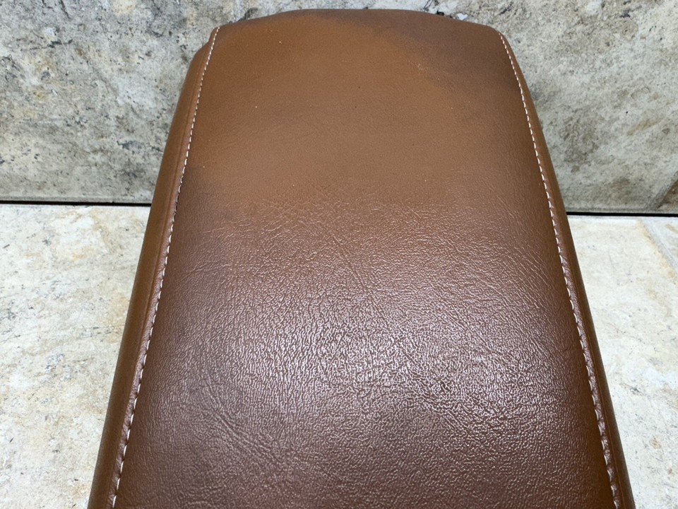 02-10 Lexus SC430 Center Storage Console Lid Armrest Leather Saddle ...