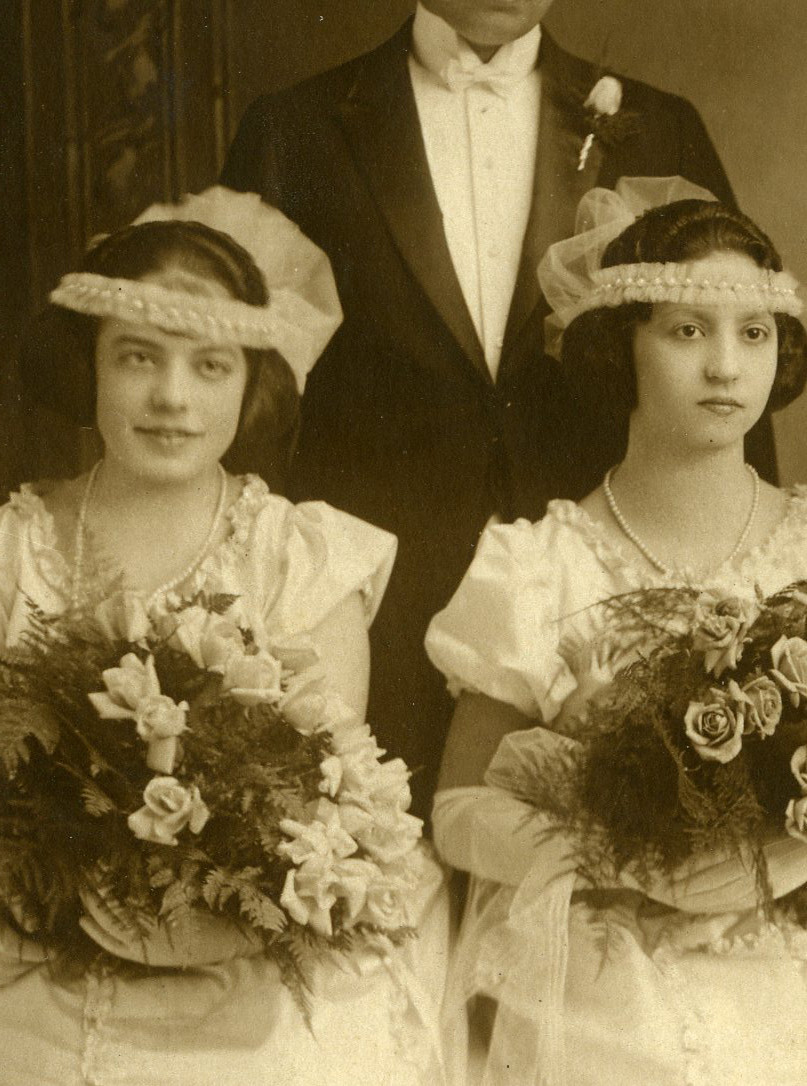 9" Antique Sepia Photo Seated Bride Bridesmaids Flowers Bouquet Groom ...