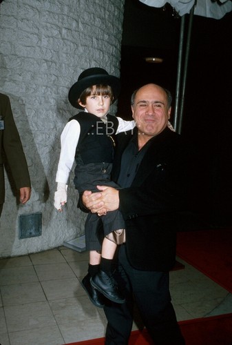 Photo - Danny DeVito and child actor Miko Hughes | eBay
